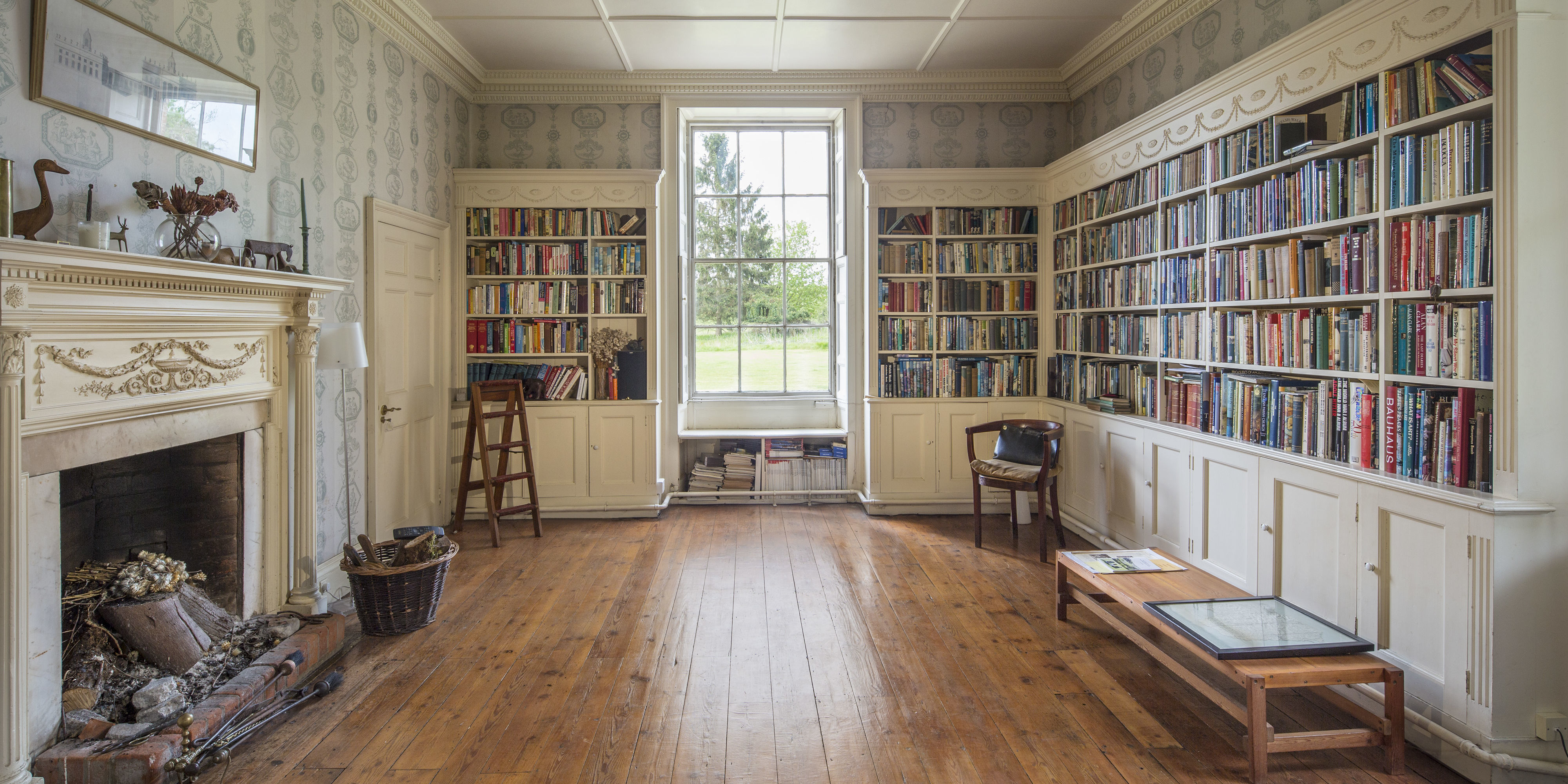 English Manor House Libraries A Review: English Country House Style: